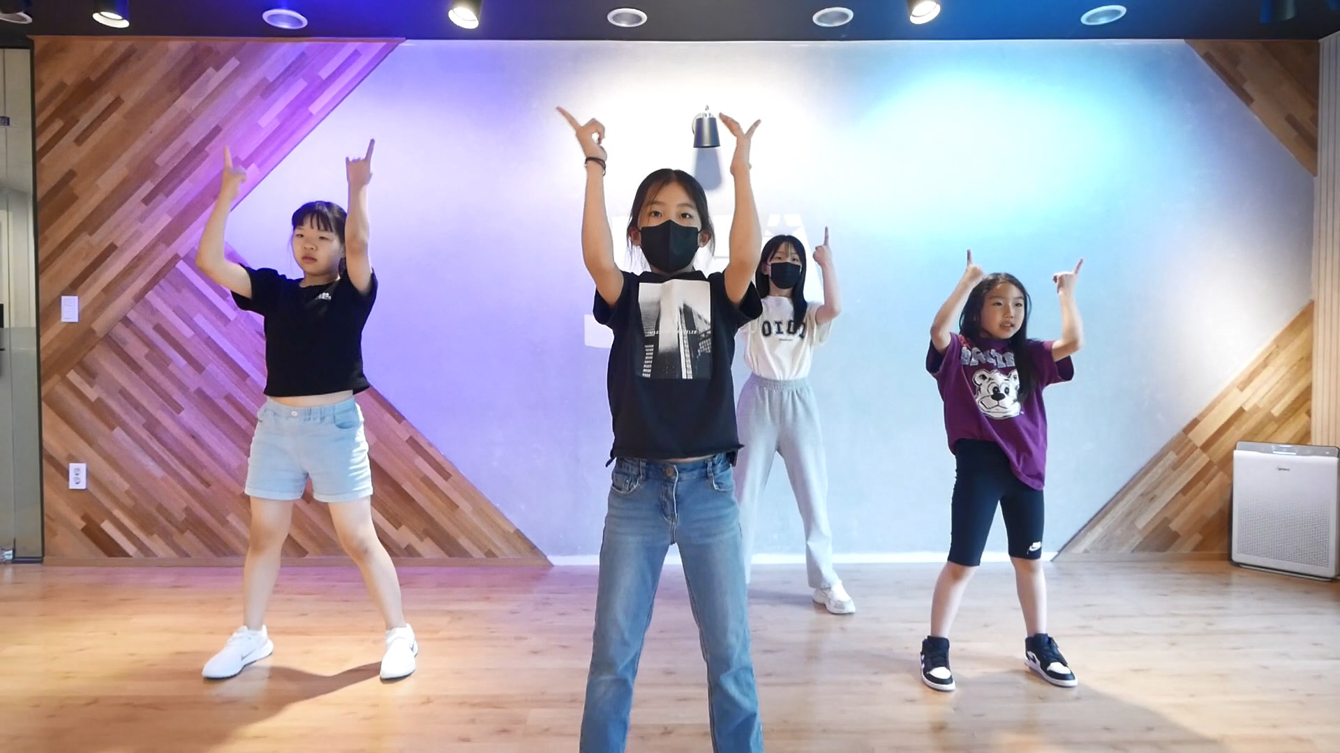 [수지점] 토11:00_Unforgiven_르세라핌